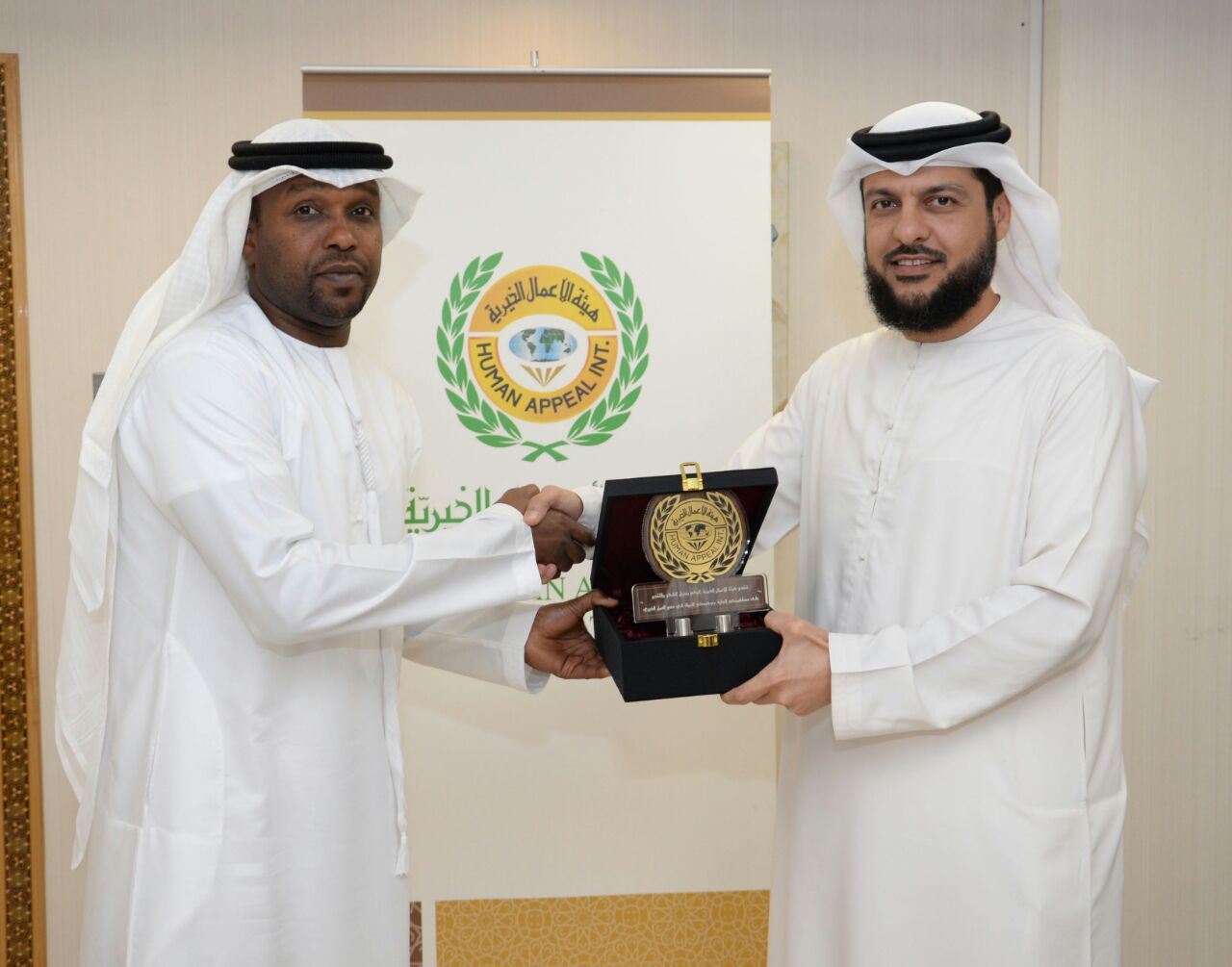 Emirati Football Star Moataz Abdullah launches (# Giving Challenge) to ...