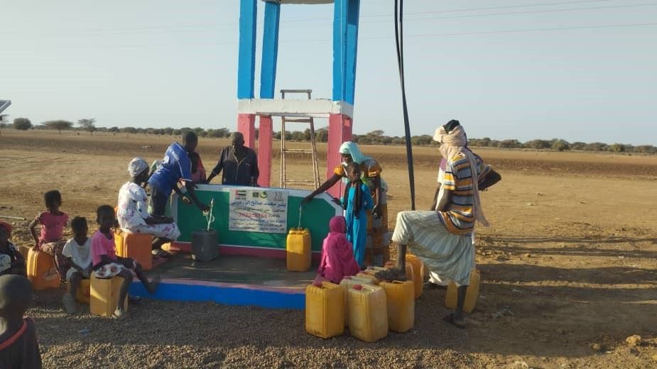 A 25 meter deep shallow well with a manual drag reel - International ...